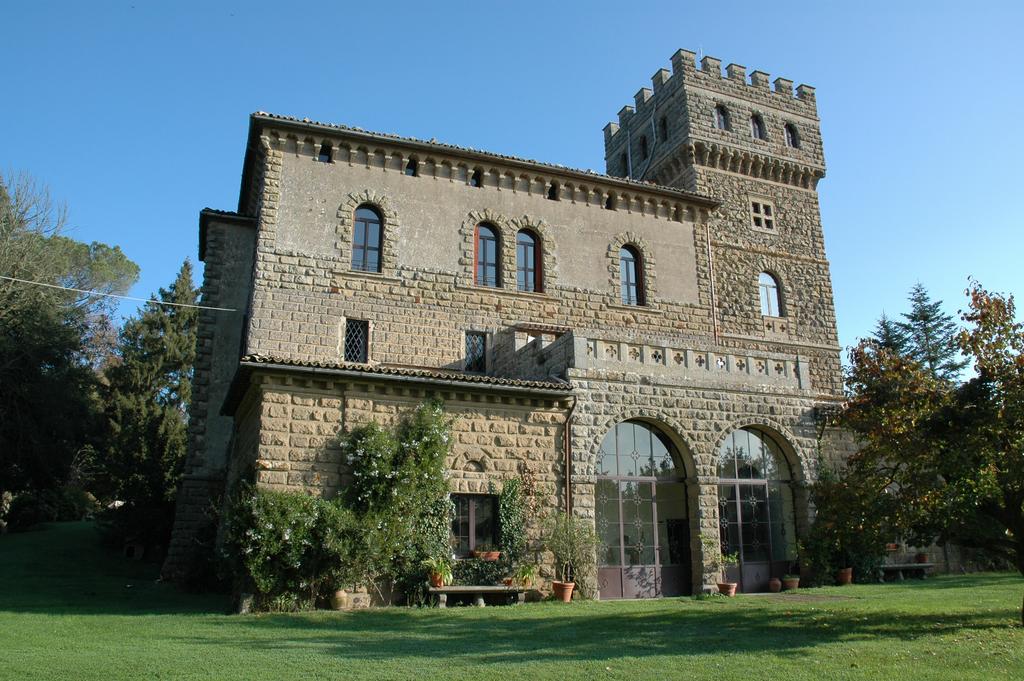 Castello di Santa Cristina - Grotte di Castro - Latium - Italien ...